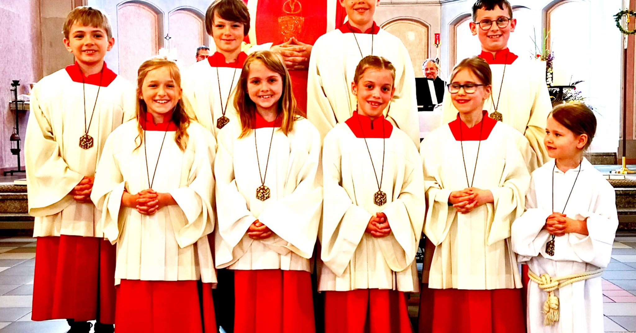 Neue Messdiener/innen | Pfarrei St. Marien Baesweiler Neue Messdiener/innen | Pfarrei St. Marien Baesweiler